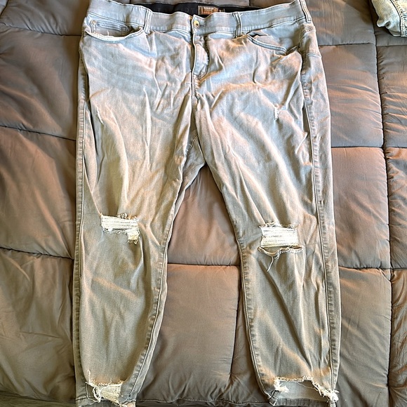 torrid | Jeans | Torrid 26r Bombshell Skinny Jeans Light Gray | Poshmark